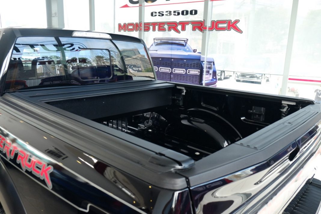 Hamawangsa Sutton CS 3500 ialah Ford F-150 Raptor yang boleh anda ...