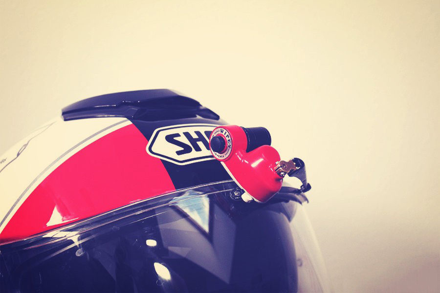 WiPEY - Gerenti Konfiden Menunggang Dalam Hujan | Motoqar