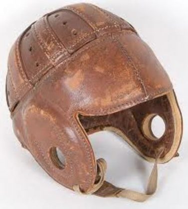 Sejarah lahirnya helmet pertama di dunia | Motoqar