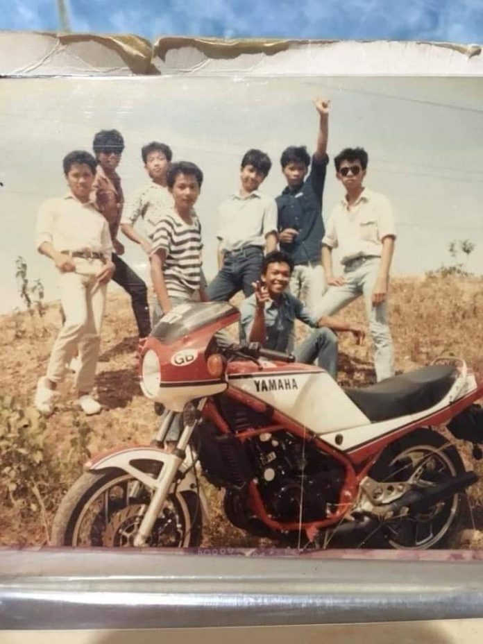 Setia kawan Mat Motor dulu-dulu berbanding sekarang | Motoqar