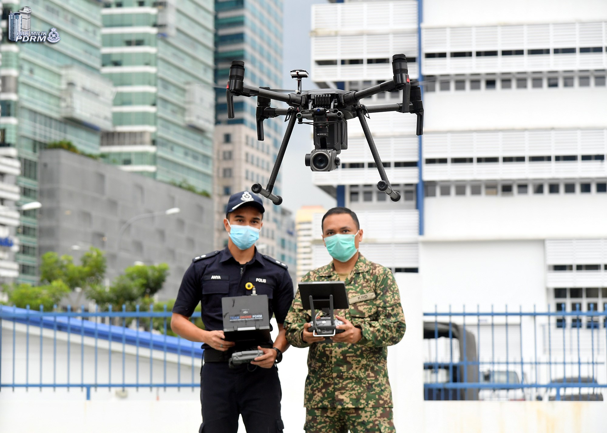 PDRM dan ATM pantau Perintah Kawalan Pergerakan gunakan dron [+video ...