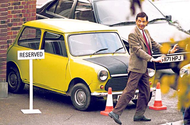 Ini dia koleksi kereta milik Rowan Atkinson, dari McLaren hinggalah ...