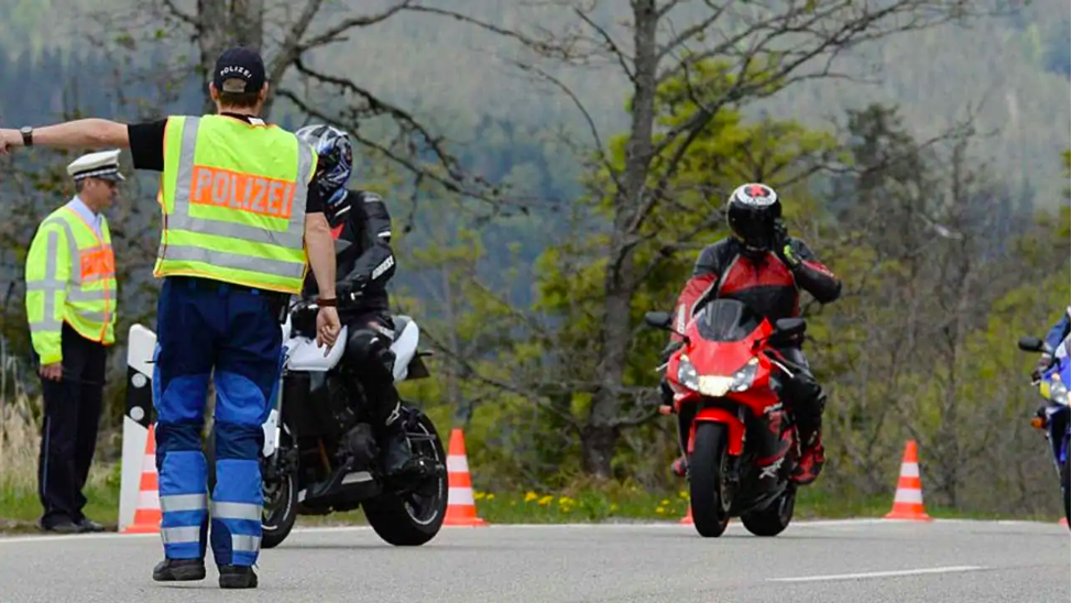 Terlalu bising, beberapa jalan di Jerman tidak boleh digunakan rider ...