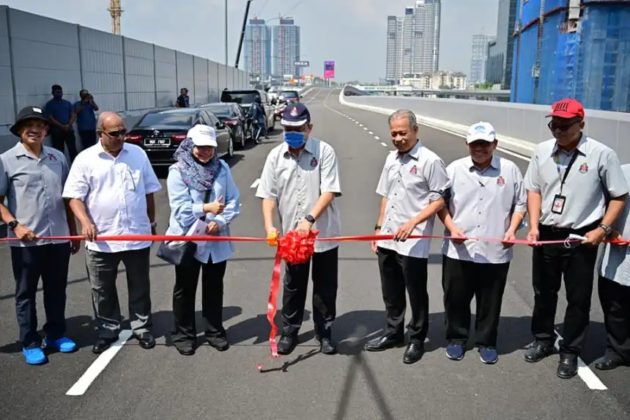 Jejambat Jalan Tun Razak sepanjang 2.8km dibuka hari ini | Motoqar