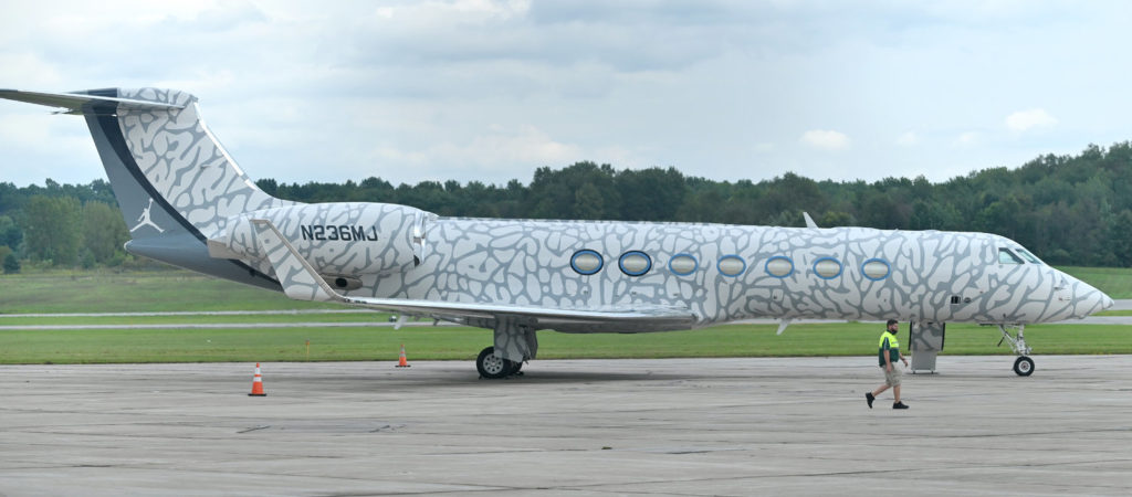 Michael Jordan restorasi jet peribadi tema Air Jordan 3… | Motoqar