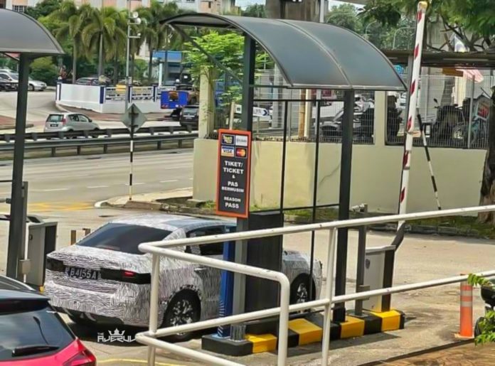 #Spyshot: Proton S50 (SS11) dikesan di parkir awam | Motoqar