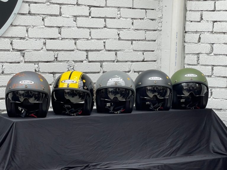 Zeus lancar helmet gaya retro klasik dan moden, harga bermula RM140 | Motoqar