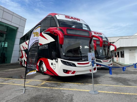 Bas dua tingkat Volvo BR11RLE pertama di Malaysia, malah di Asia! | Motoqar