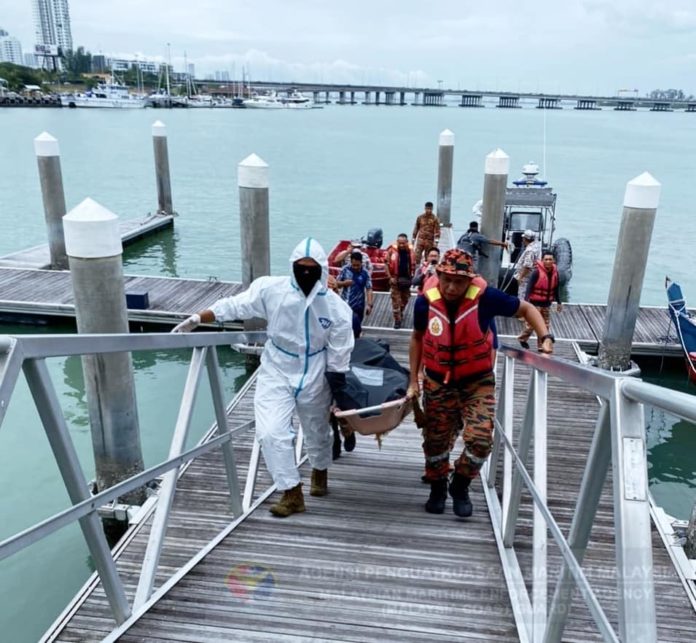 Pemuda terjun jambatan Pulau Pinang, tinggalkan motor dan barangan ...