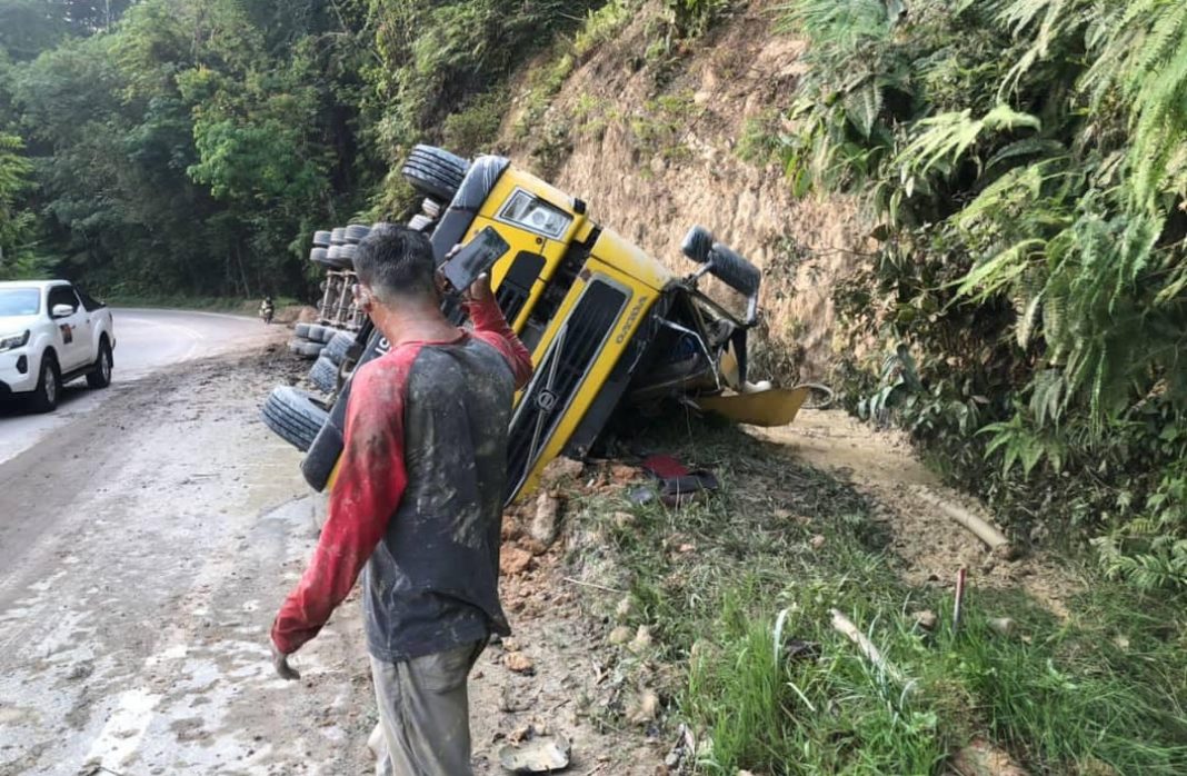 Jalan Karak-Simpang Pelangai ditutup sementara selama tiga jam | Motoqar