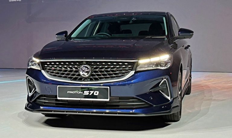 Proton S70 warna Marine Blue laku keras, tempoh menunggu 3-bulan | Motoqar