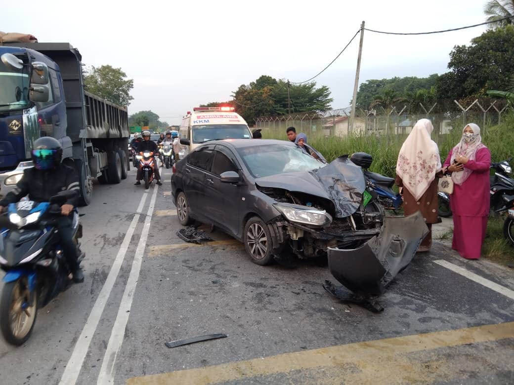 Dua maut dalam kemalangan libatkan lima kenderaan | Motoqar