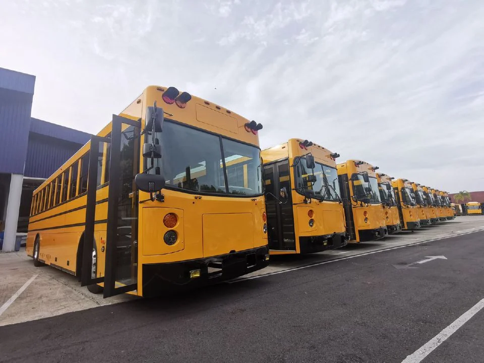 #TahukahAnda: Mengapa bas sekolah dicat warna kuning, selain ...