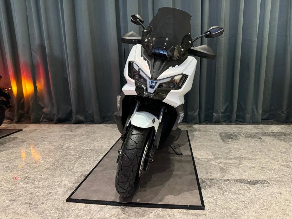 MForce Bike rasmi lancar SYM Husky 300, harga RM23,888 | Motoqar