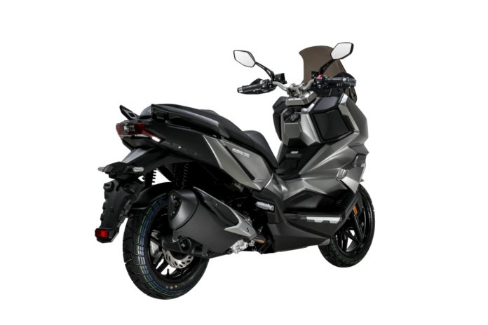 MForce Bike rasmi lancar SYM Husky 300, harga RM23,888 | Motoqar