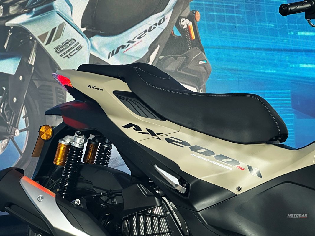 MForce Bike Holdings rasmi lancar QJMotor AX200S, RM7,988 | Motoqar