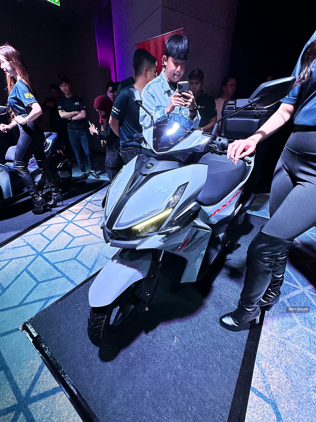 MForce Bike Holdings rasmi lancar QJMotor AX200S, RM7,988 | Motoqar