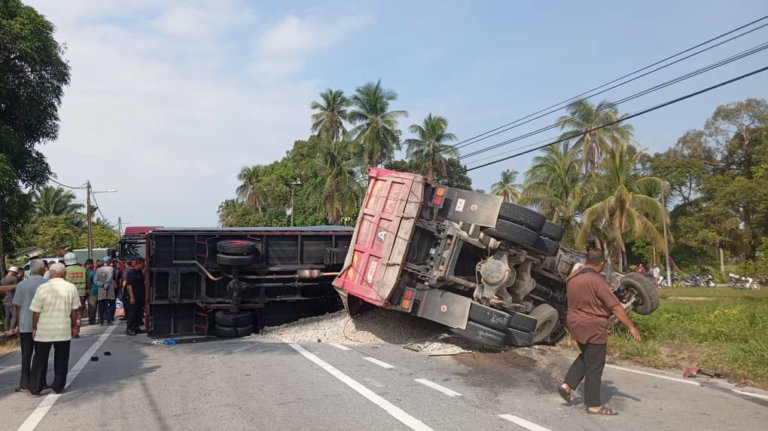 Kemalangan dengan lori muatan batu, lapan anggota FRU maut | Motoqar