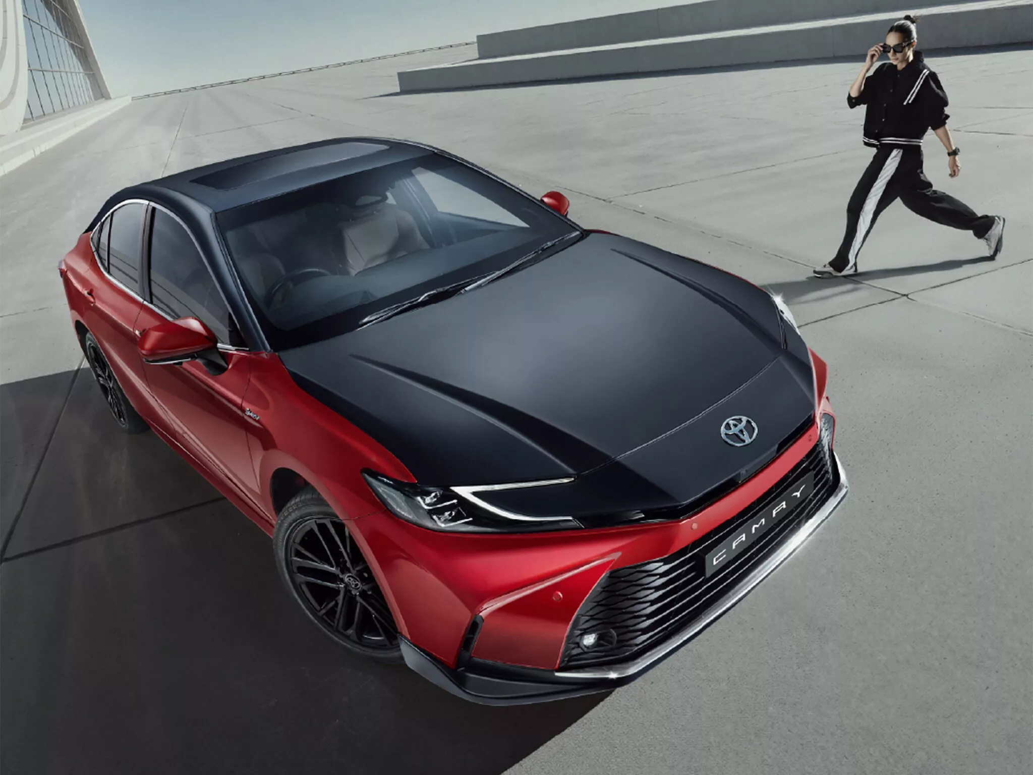Toyota Camry dapat model Sprint Edition dengan kemasan dua tona di ...