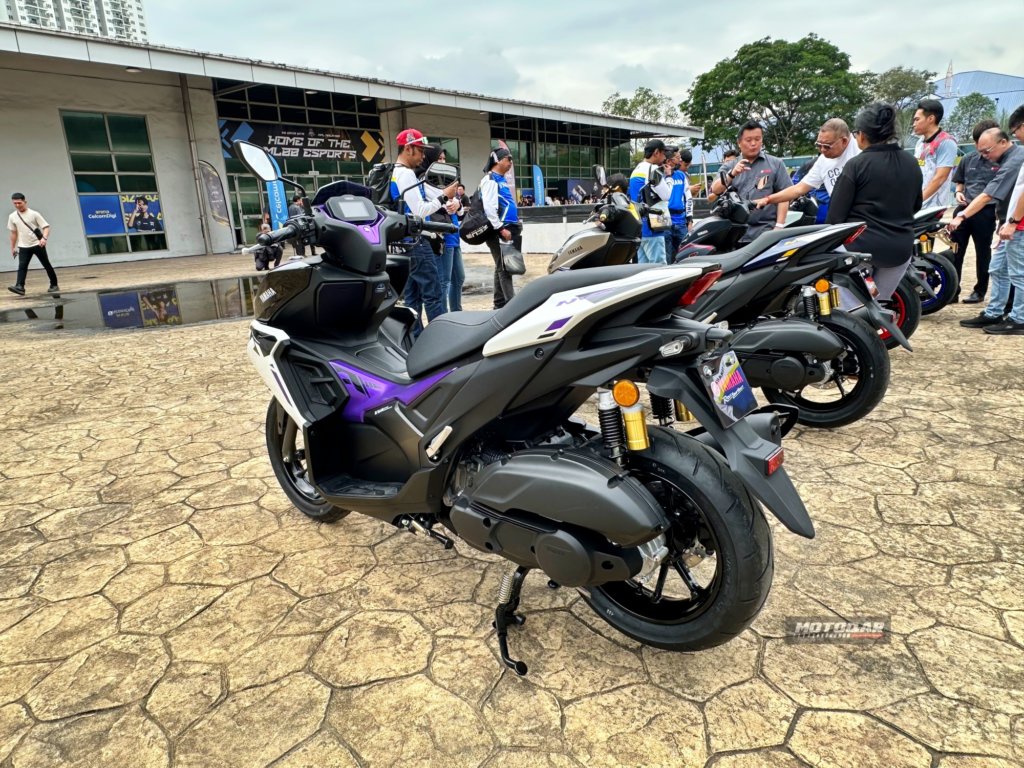 Yamaha NVX rasmi lancar, harga mula RM11,998 | Motoqar