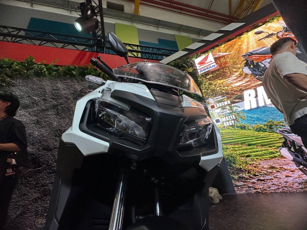 BSH rasmi lancar Honda ADV 160, harga mula RM13,249 | Motoqar