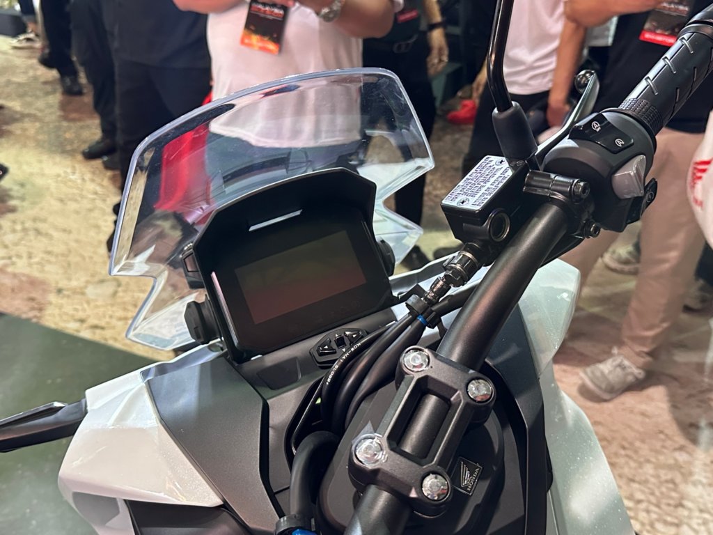 BSH rasmi lancar Honda ADV 160, harga mula RM13,249 | Motoqar